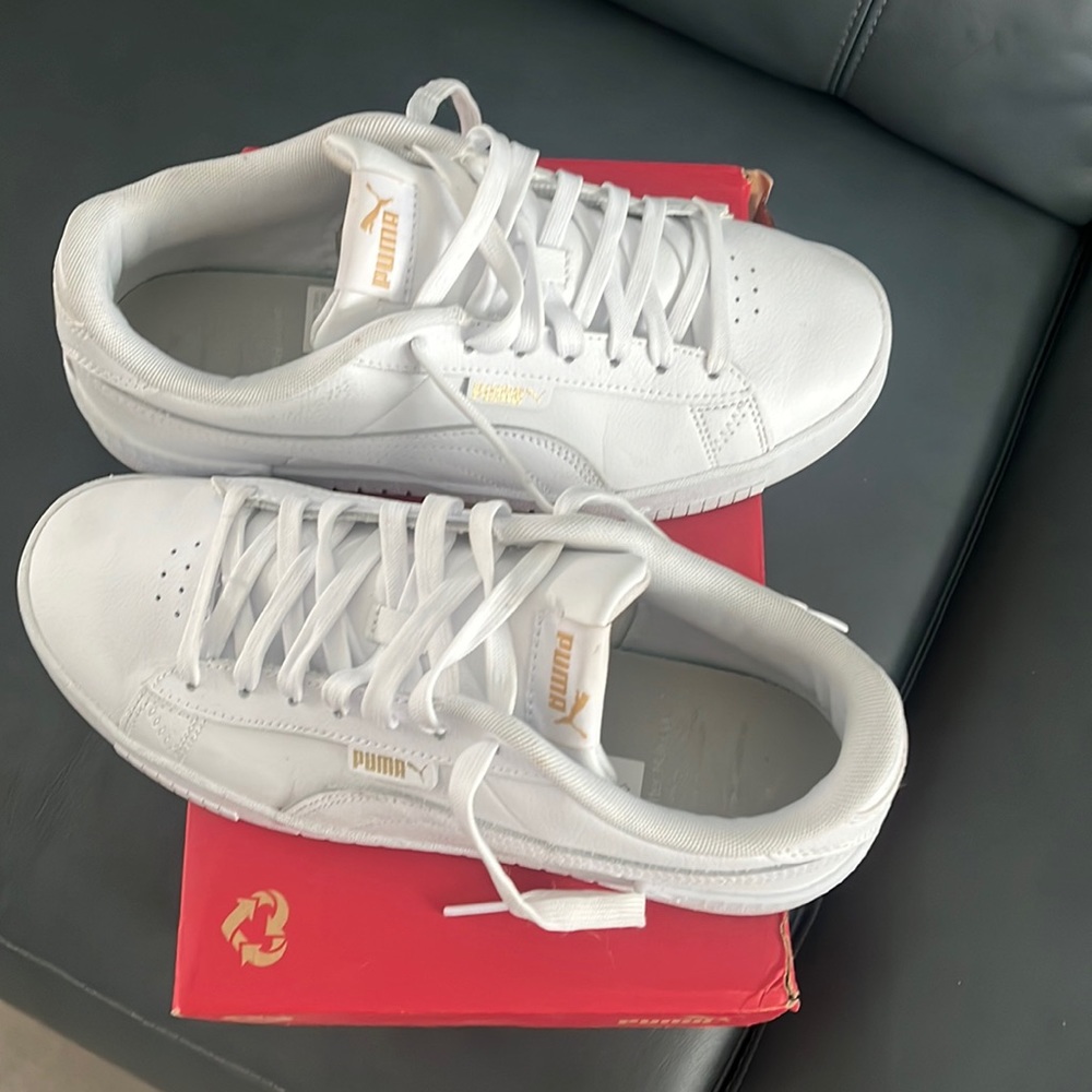 Puma All White With Gold Accents Leather Sneakers Siz… - Gem